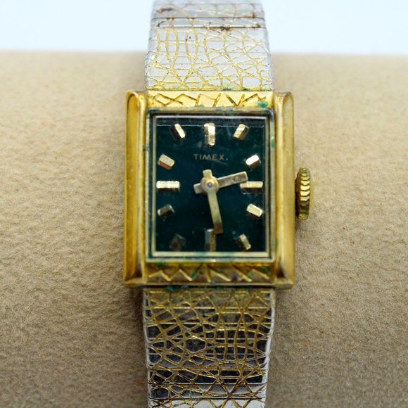 Timex | Accessories | Vintage Timex Gold Nugget Mesh Band Black Dial ...